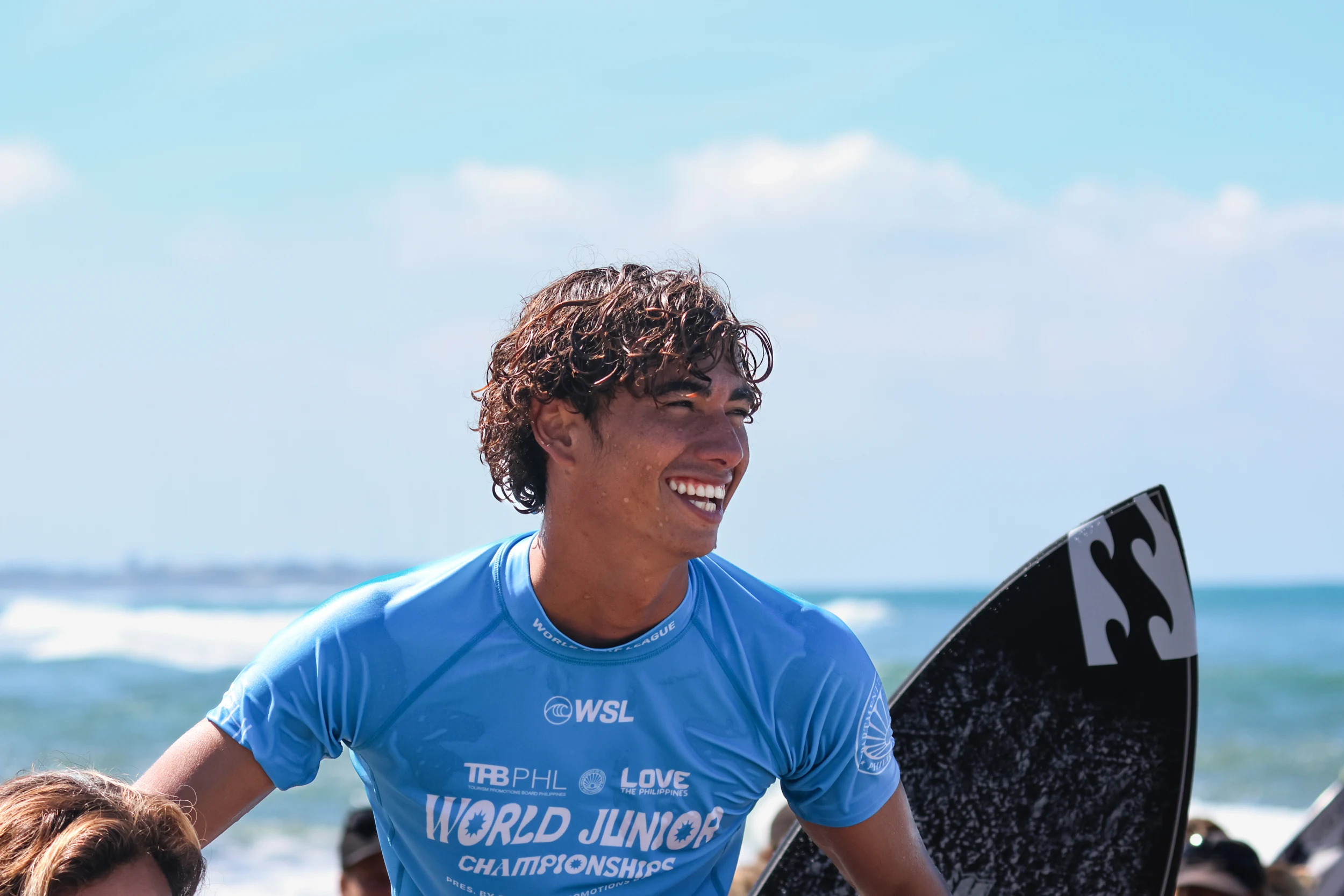 Luana Silva (Brasil) e Bronson Meydi (Indonésia) fizeram história ao ...