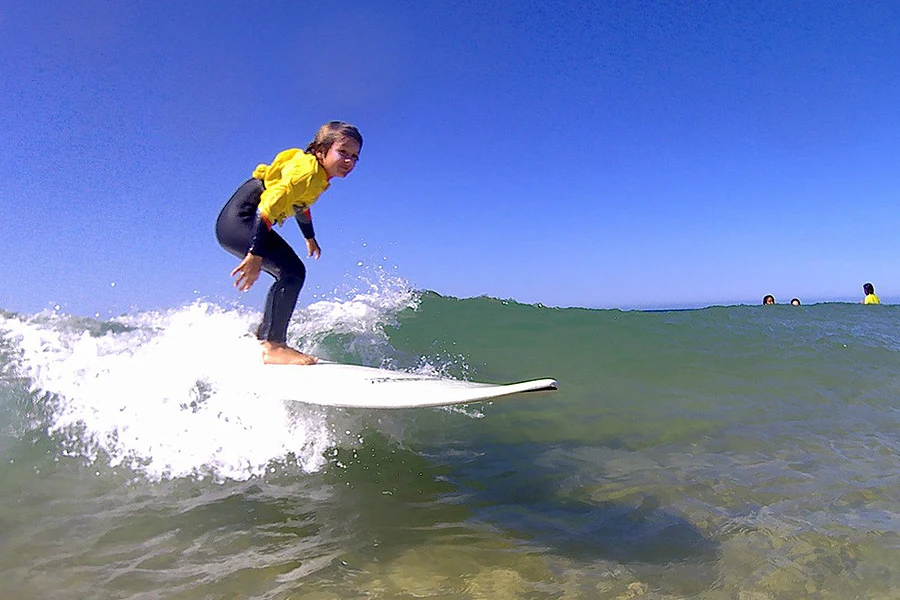 Qual a melhor idade para começar a surfar?