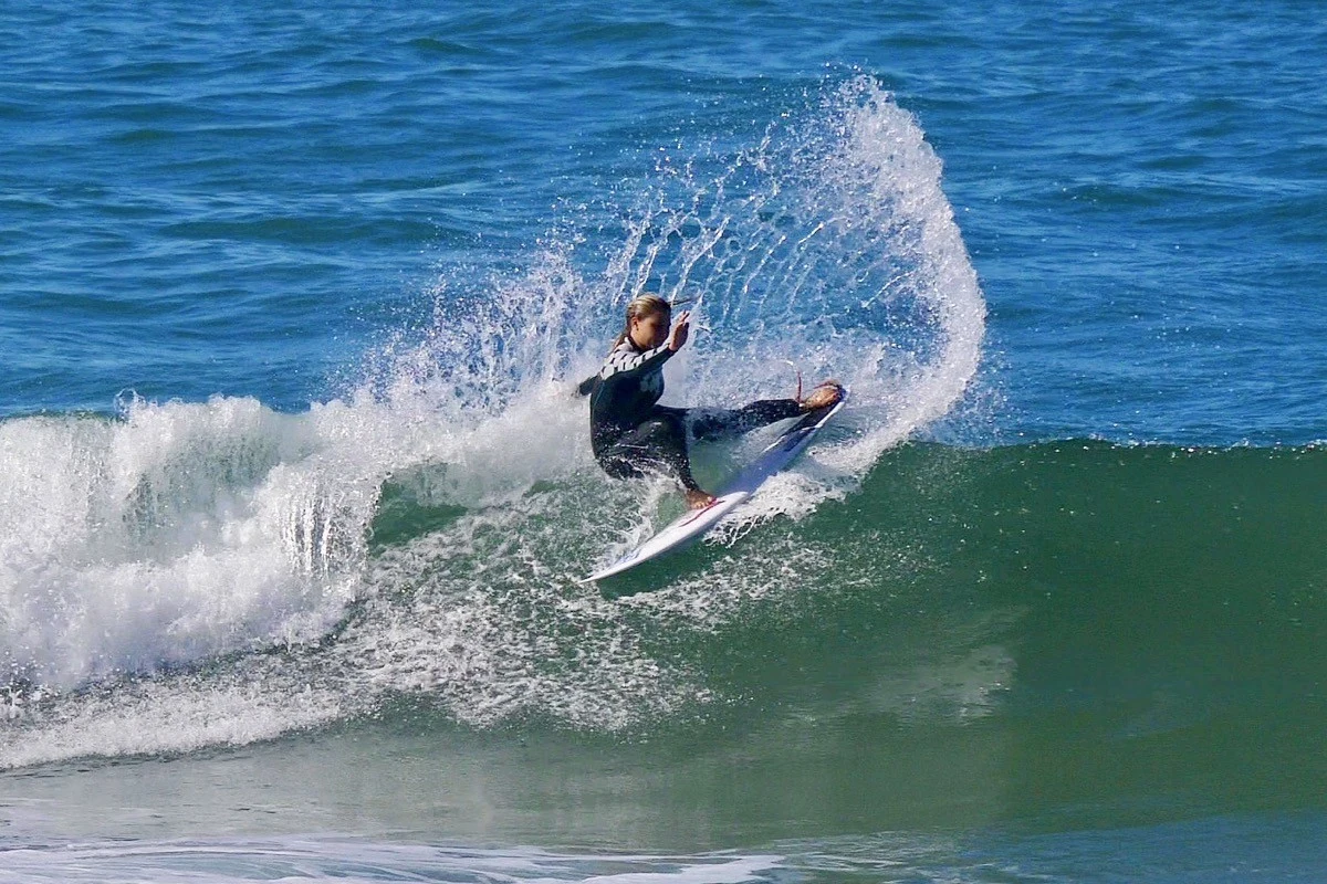 Lua Escudeiro é a nova team rider da Semente Surfboards
