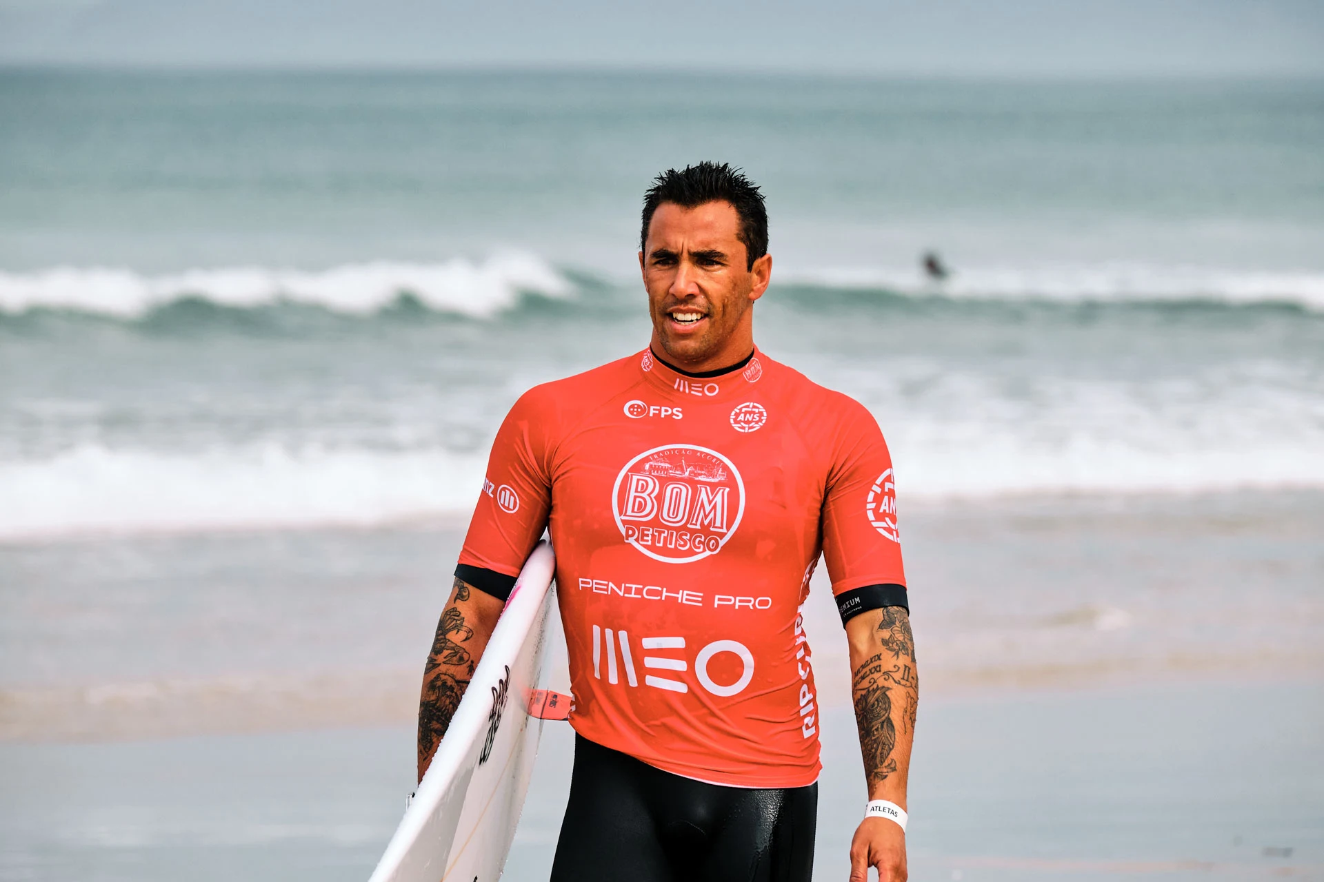 Restam nove surfistas nas contas do título nacional - Liga Meo Surf ...