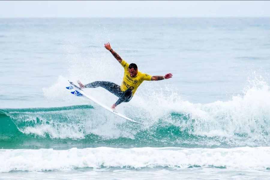 Vasco Ribeiro é Campeão Nacional de Surf 2021