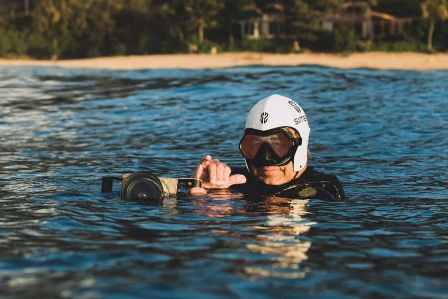 O mundo do Surf está de luto com a morte do lendário cineasta de surf ...
