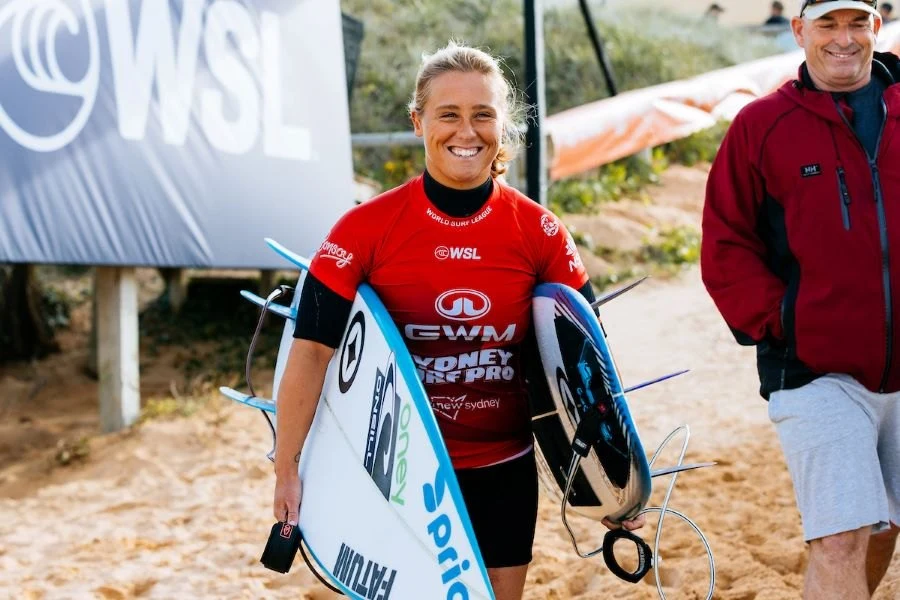Yolanda Hopkins brilha na primeira ronda do GWM Sydney Surf Pro