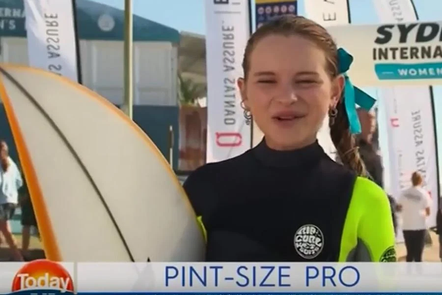 UMA ENTREVISTA DE CHORAR A RIR COM A PEQUENA SABRE NORRIS